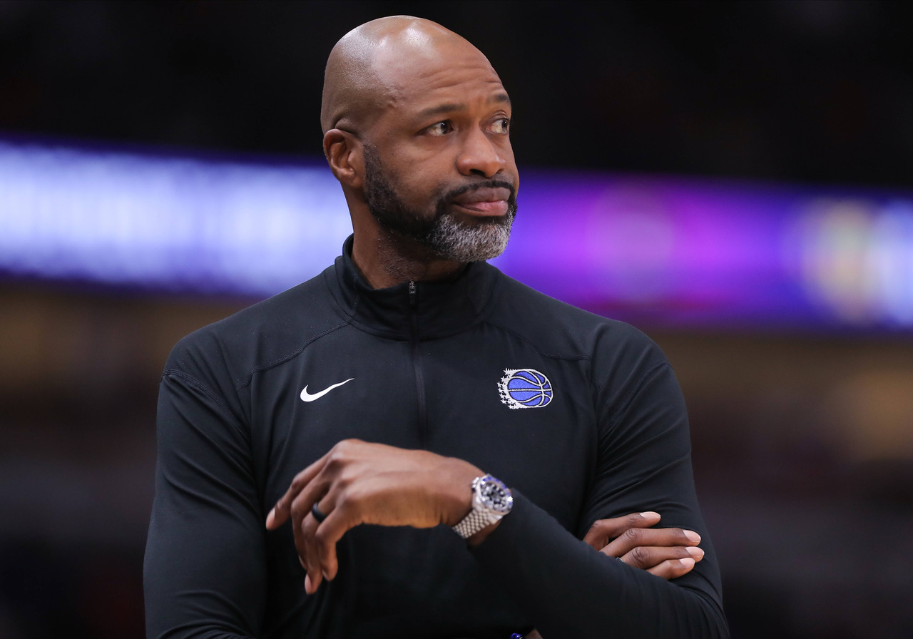 Jamahl Mosley e Orlando Magic acertam extensão de contrato