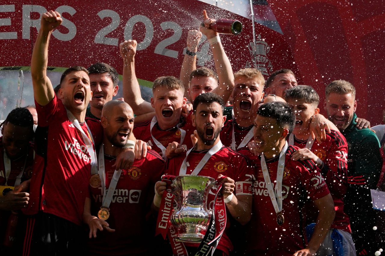 Copa da Inglaterra: Manchester United supera o City e leva o título